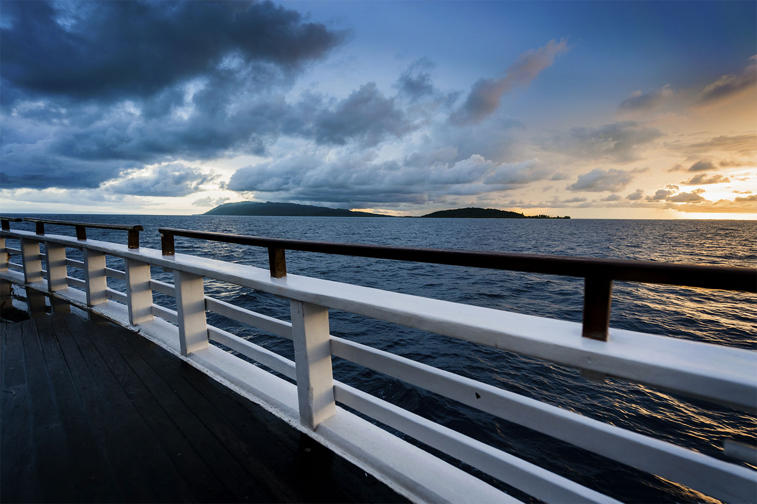 Cruise Ship Terminal Design - Cox Architects